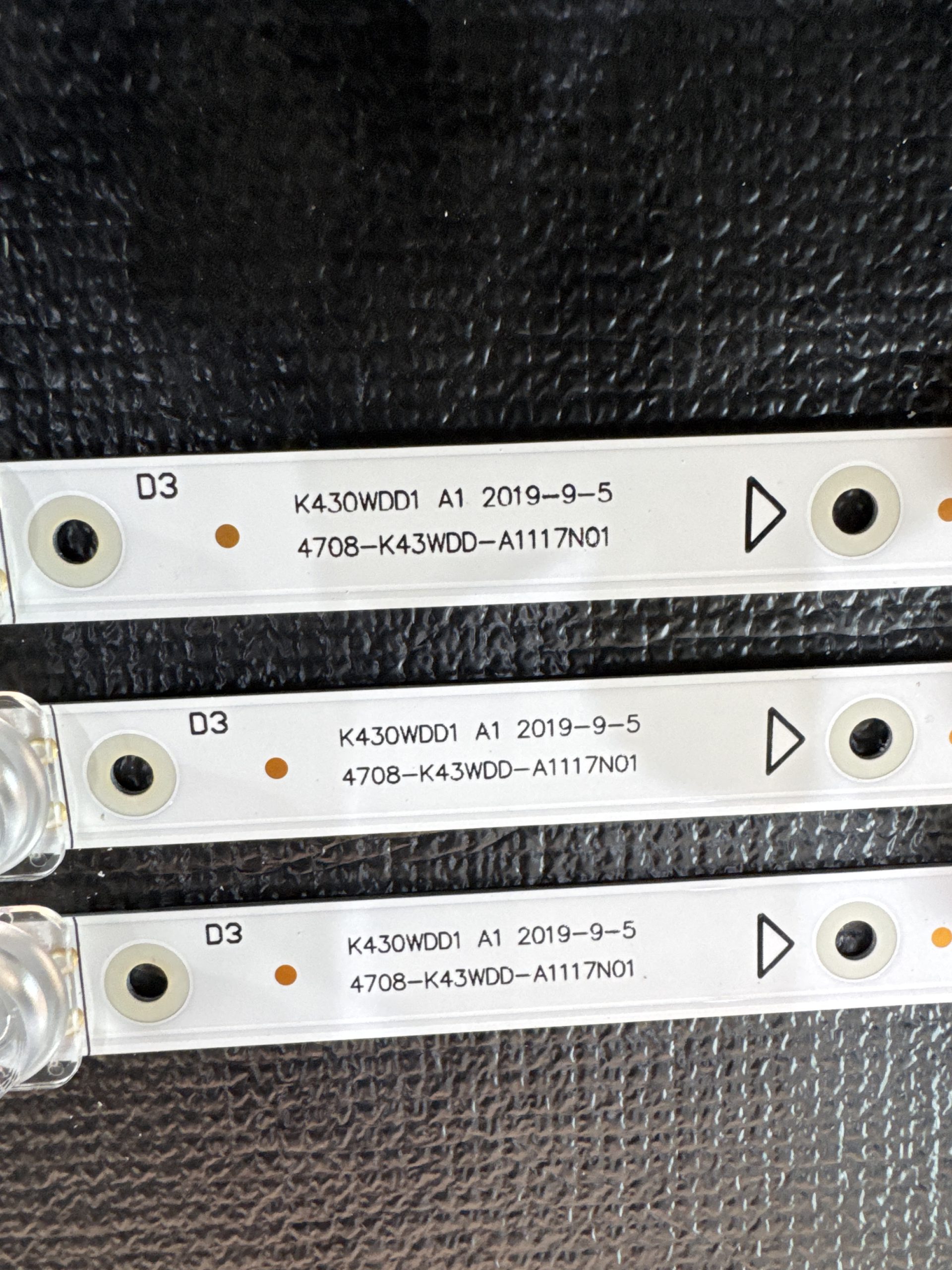 بک لایت تلویزیون اسنوا مدل 43SA560 - فروشگاه قطعات تلویزیون آریا تی وی